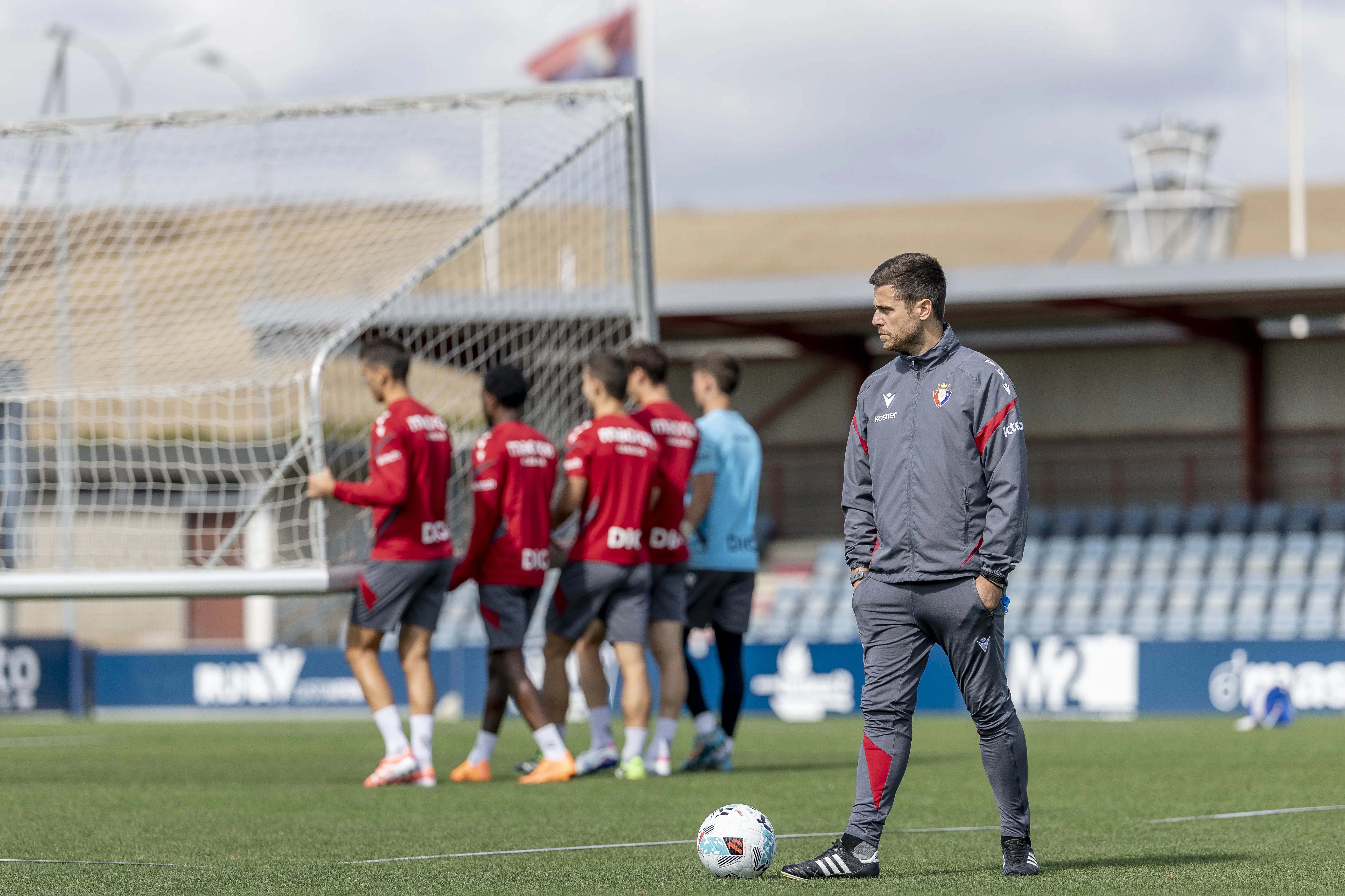 Osasuna cita a 21 jugadores para recibir al Getafe en El Sadar - Osasuna