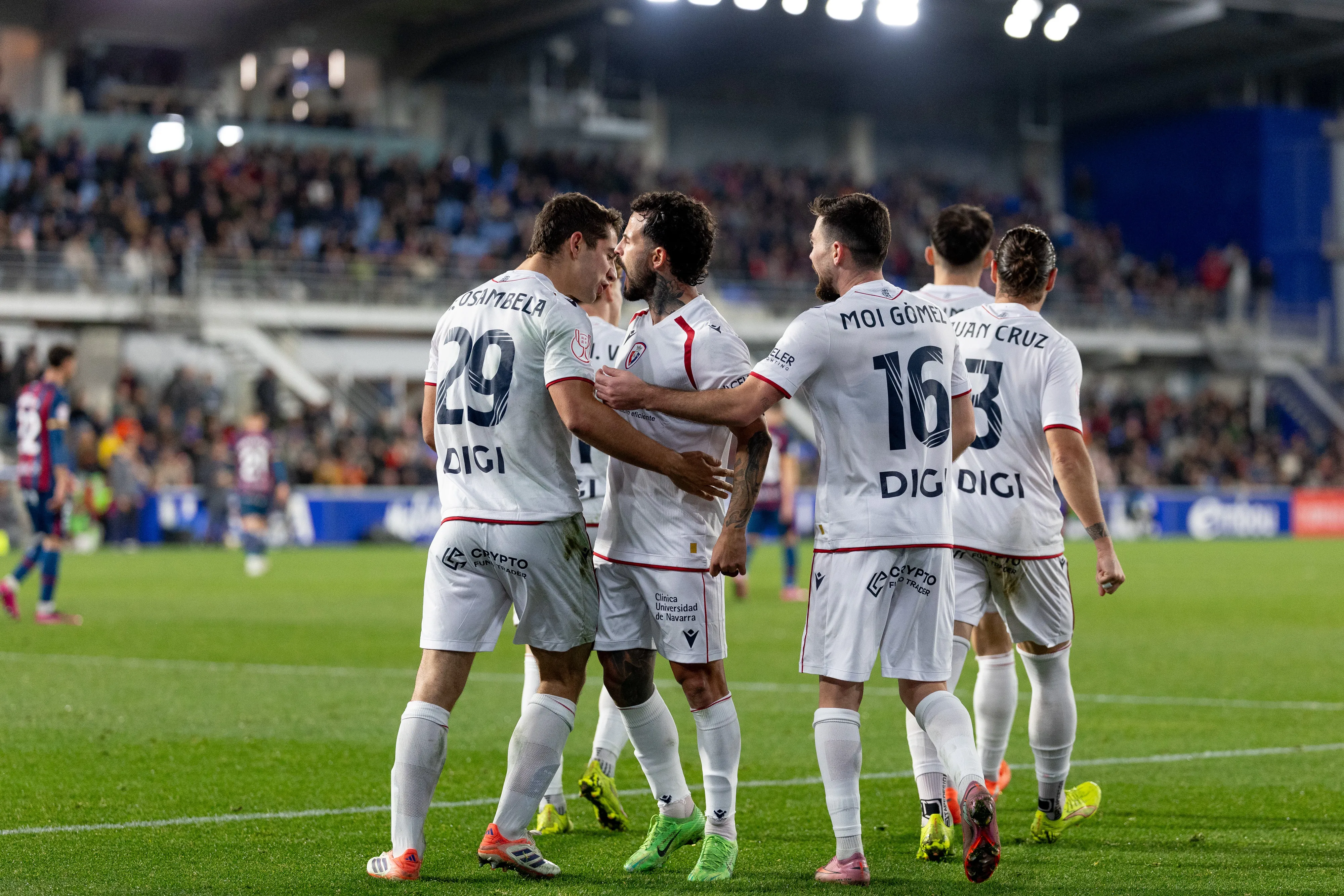Osasuna defeats Huesca 4-2 to advance to Copa del Rey round of 16 - Osasuna